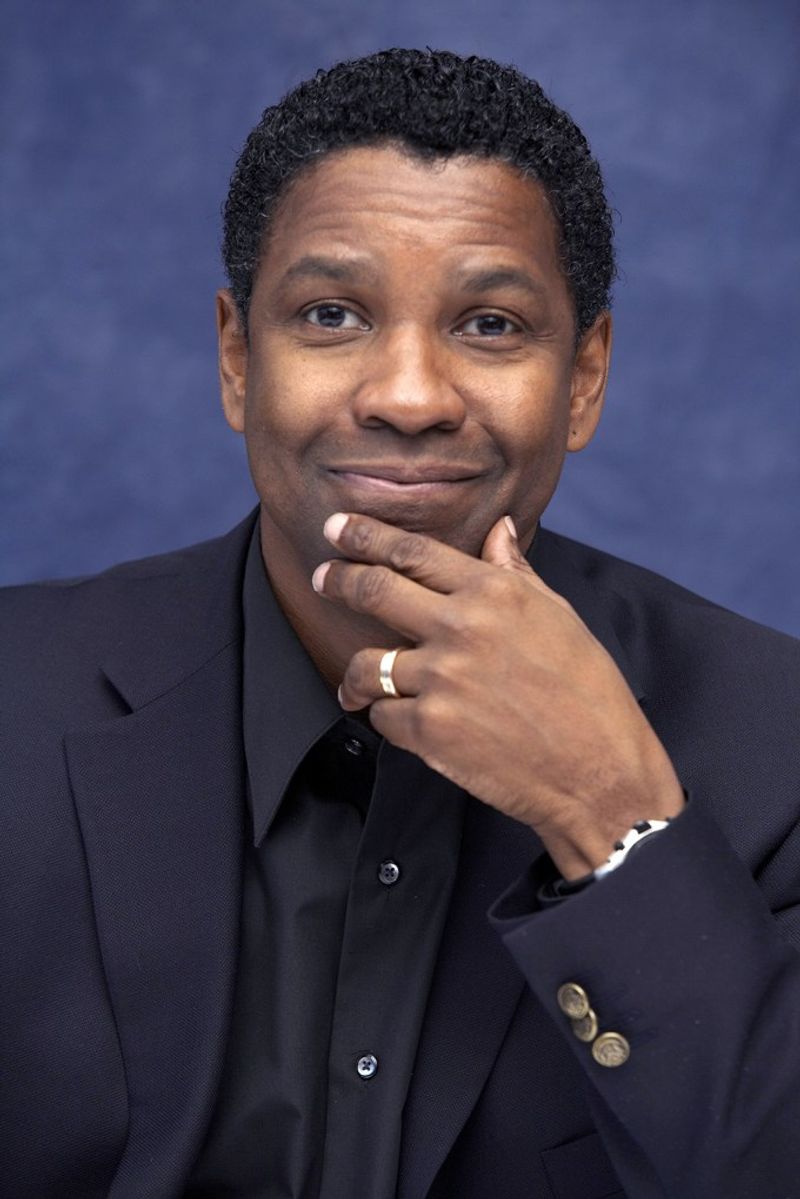 These 16 Black Actors Admired For Their Classic Good Looks - On Your ...